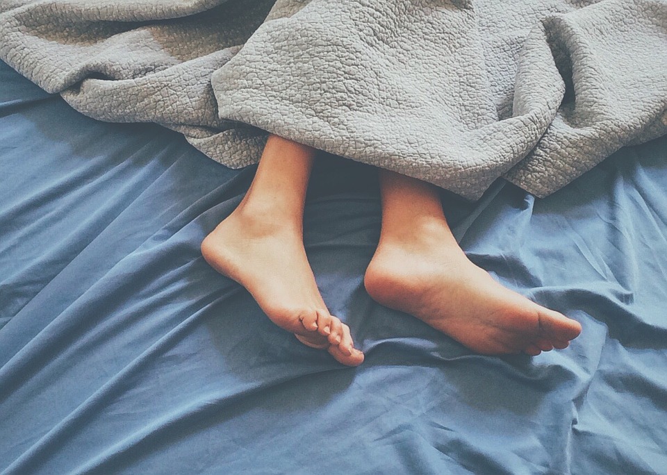 5 Simple Ways To Get More Sleep - Candid Mama